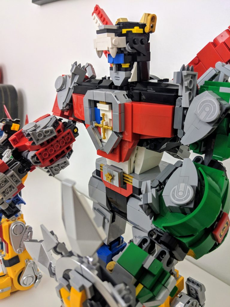Building LEGO Voltron - From a LEGO Beginner & Voltron Veteran | The Nerdy
