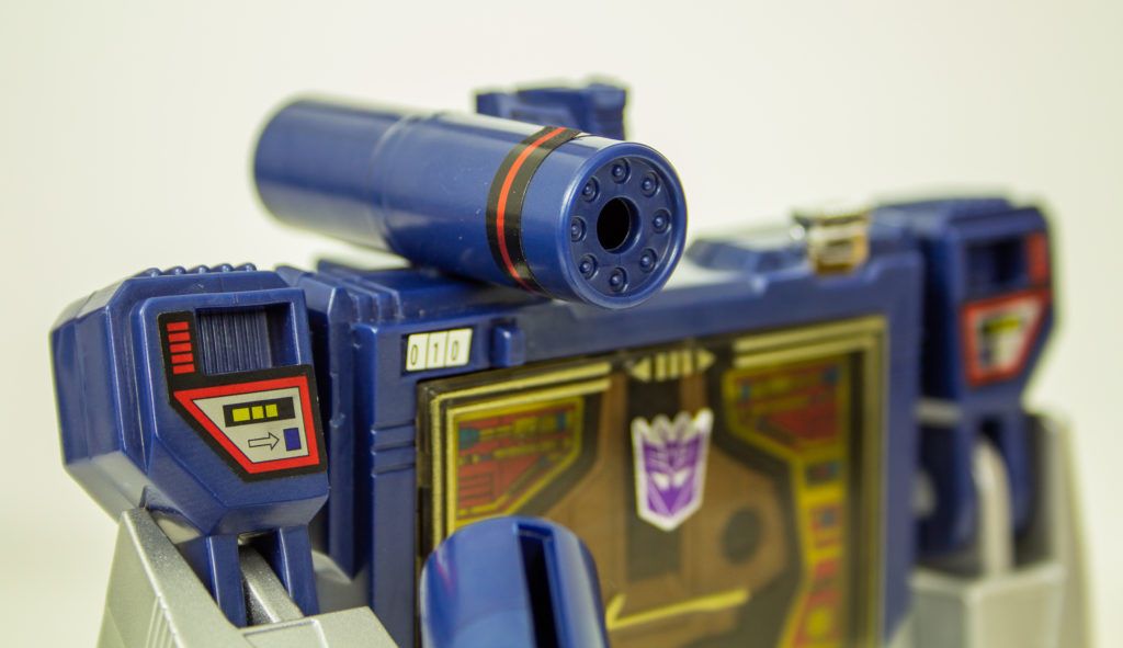 Walmart's Soundwave Transformer re-issue is a true classic | The Nerdy