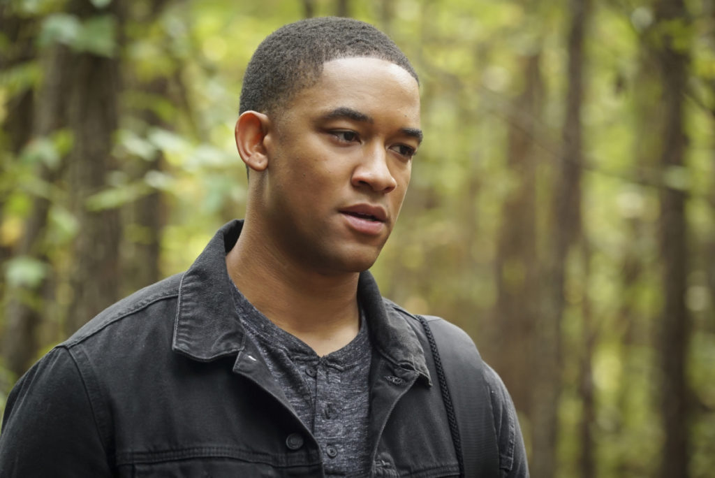 A Christmas monster attacks in new Legacies episode photos | The Nerdy