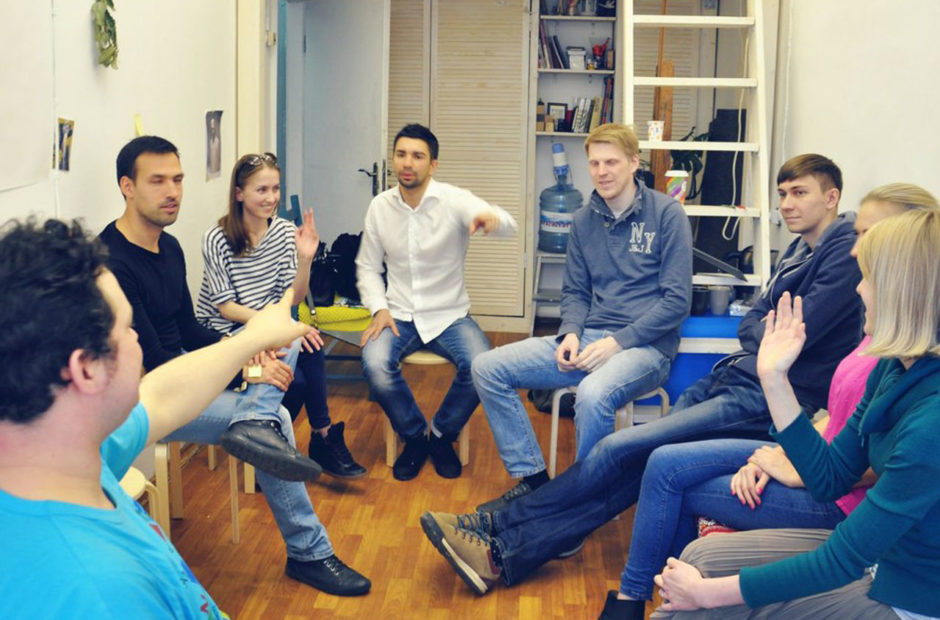 How to Play Mafia: Rules, Roles, and Game Guide | The Nerdy